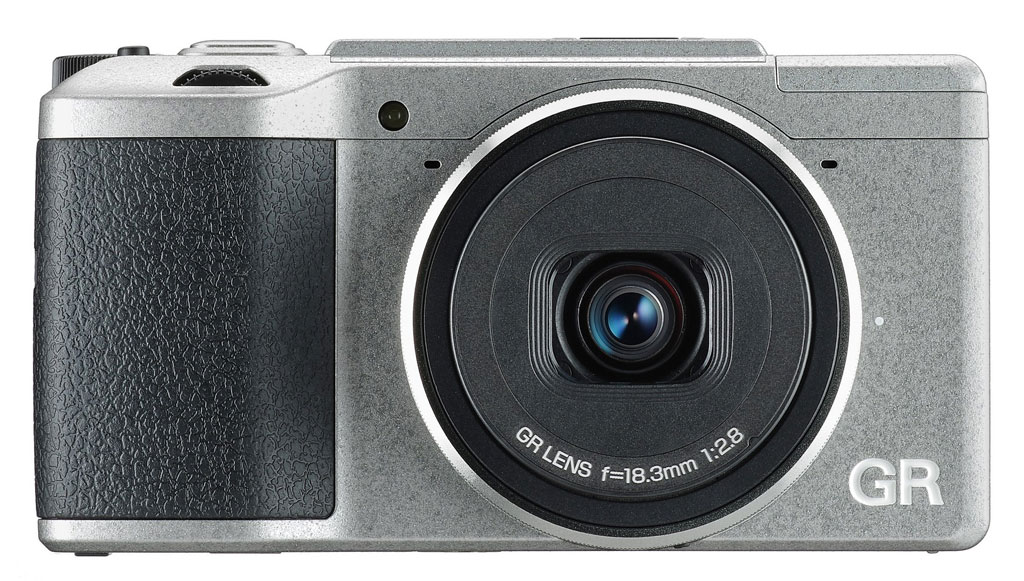 Ricoh lanza la GR II Silver Edition con unidades limitadas - Revista Gadget